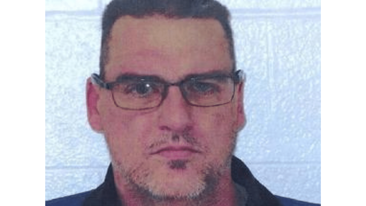 Vegreville RCMP execute search warrant and charge high risk offender ...