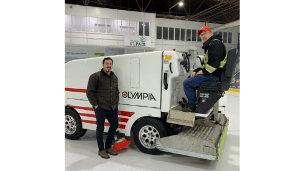 Fully electric ice resurfacer in use in St. Paul - Lakeland Connect