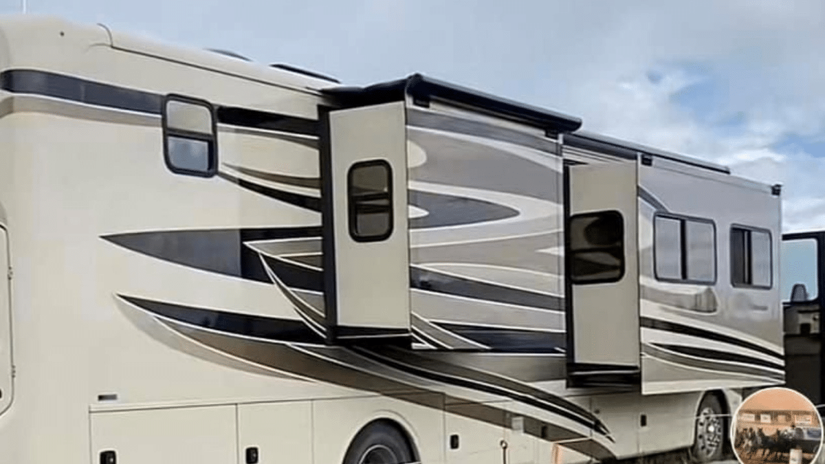 Man allegedly steals $220K motorhome and Islay fire truck arrested by ...